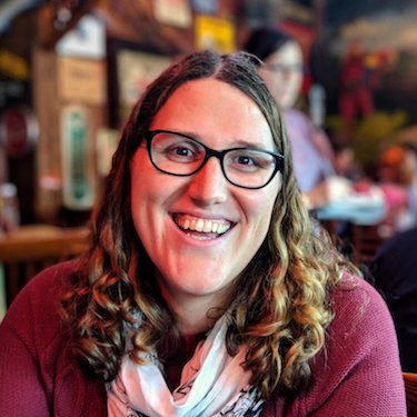 From VMs to Containers with Nicole Hubbard – The Women in Tech Show